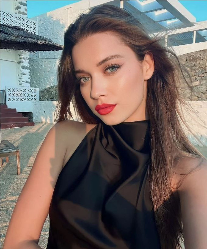 A.B.İ dizisine veda edeceği ortaya çıkmıştı: Afra Saraçoğlu ayrılık ...