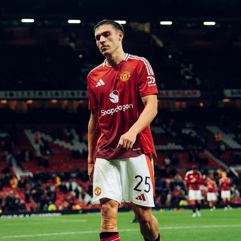 Okan Buruk transfer raporunu verdi! Galatasaray kesenin ağzını açtı ...