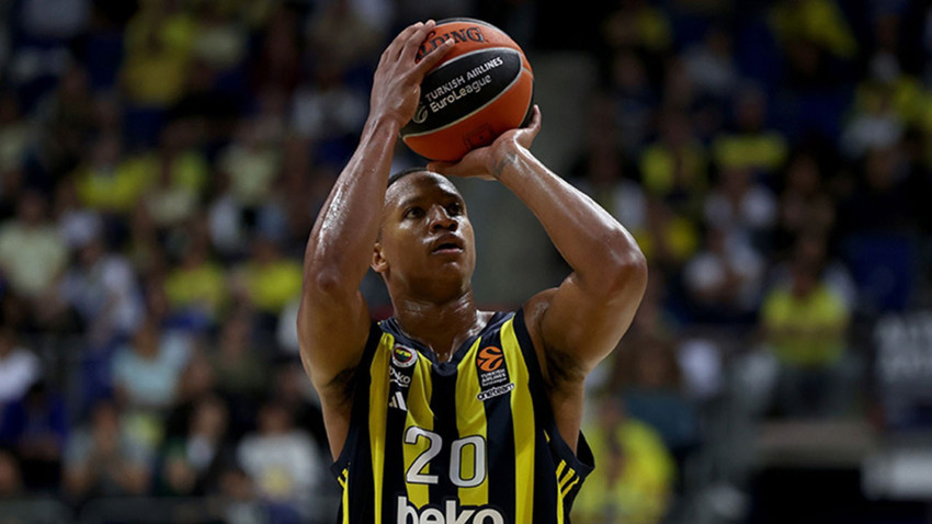 Devon Hall, Fenerbahçe'den gidiyor! Yeni takımındaki maaşı dudak ...